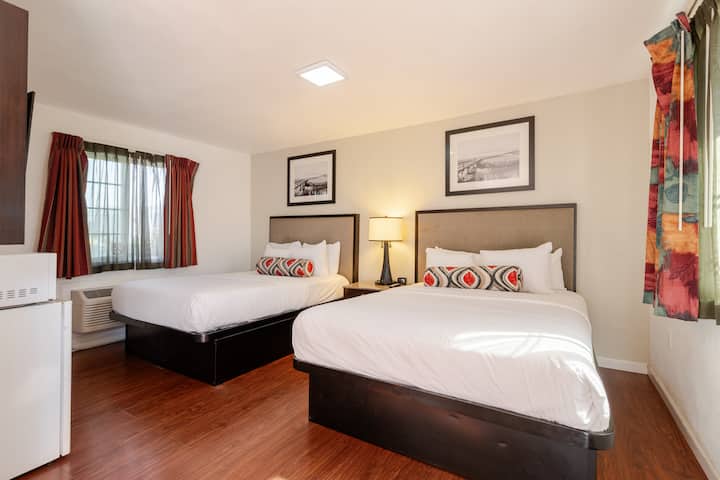 Private 2 Queen Bed Room Near Downtown Gilroy - Gilroy, CA