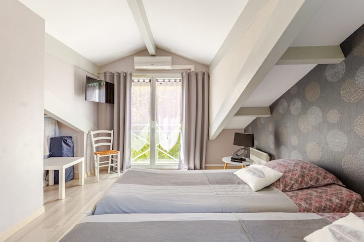 Maisonnette Sur Le Port Des Minimes - La Rochelle
