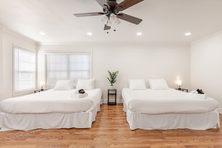 Ca3. (Room D) Large Double King Master W/ Tv - Buena Park, CA