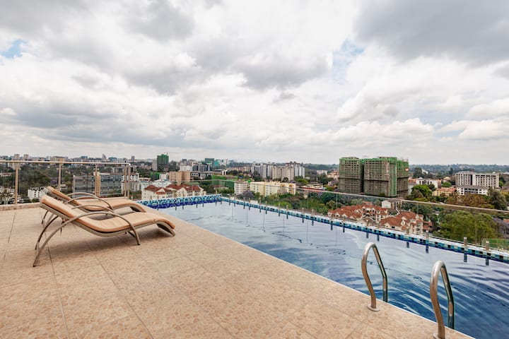 Modern 1-br In Westlands | Ac • Pool • Gym • Ps4 - Kenya