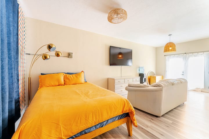 Cigarcity Studio 1.2m To Stadium - Tampa, FL