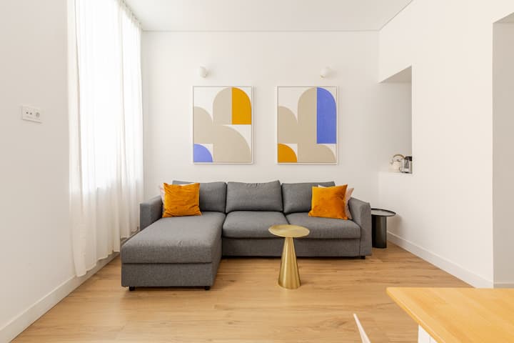 Bonito Apartamento En Plaza De Olavide - Madrid