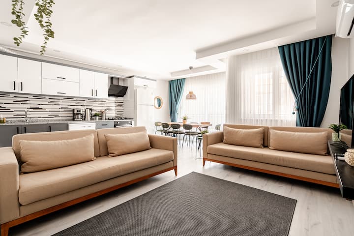 Old Town 5 Min•sleeps 12•full Kitchen•fast Wi-fi - Antalya