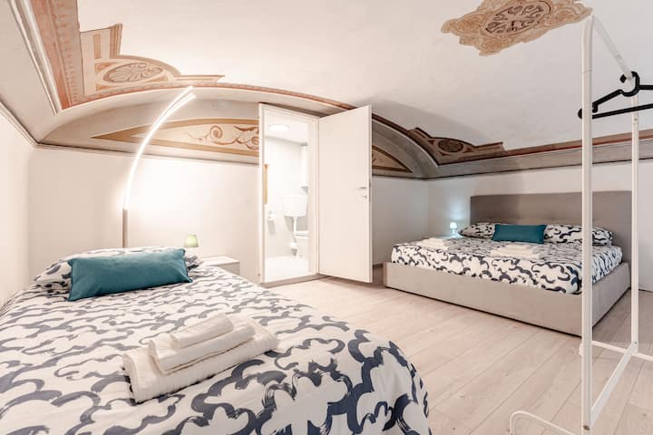 [Santa Maria Novella/duomo] Frescoed Loft + Garden - Florence