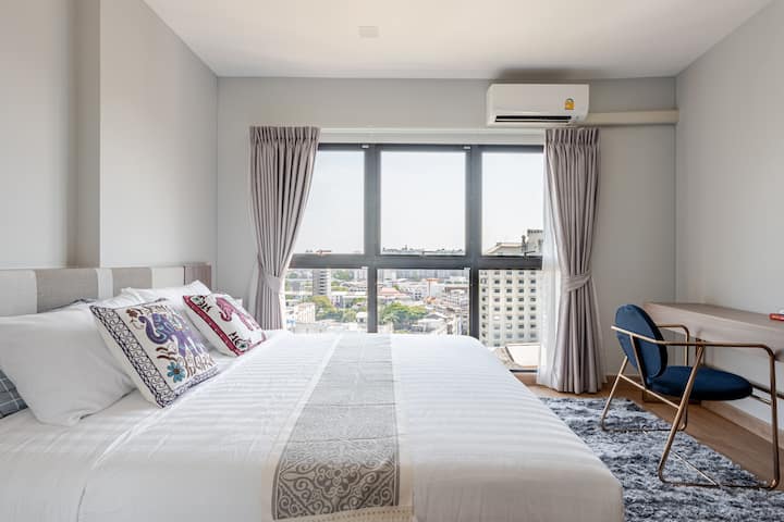 아스트라 스카이 리버 수퍼 디럭스 - 1베드룸, 시티 뷰, 150m 루프탑 인피니티 풀 - Chiang Mai