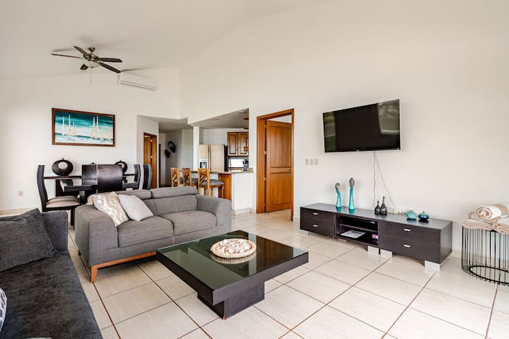 Top-floor Beachfront Bliss | Quiet, 180° Views - Nuevo Vallarta