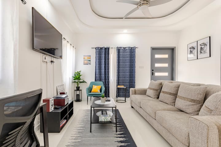 Oasis Retreat Gated Bungalow In Ocho Rios - Jamaica