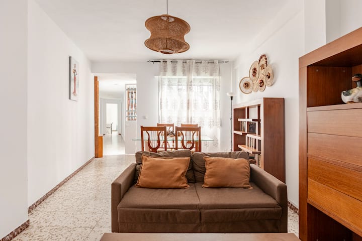 Casa Amplia Patio Y Azotea En Centro Dos Hermanas - Utrera