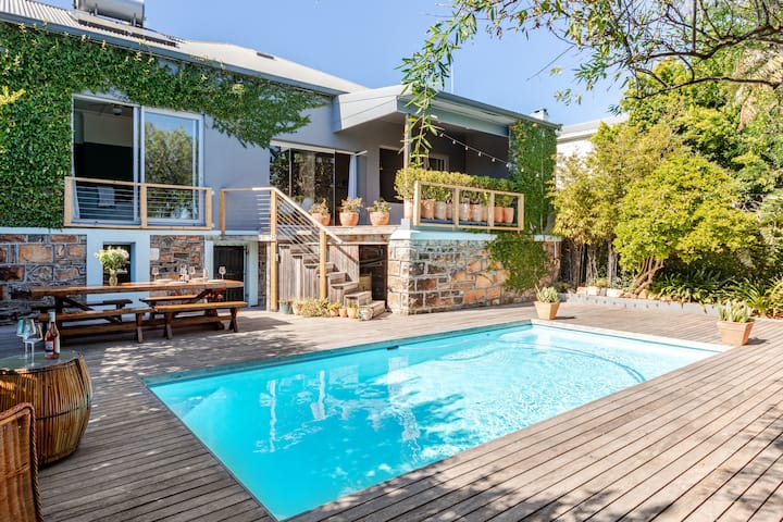 Hidden Woodstock Retreat - Cape Town