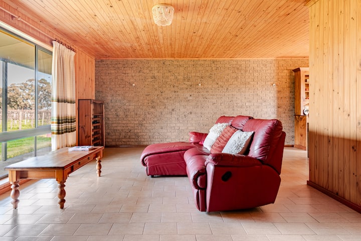 Willunga Farmhouse Retreat - Willunga