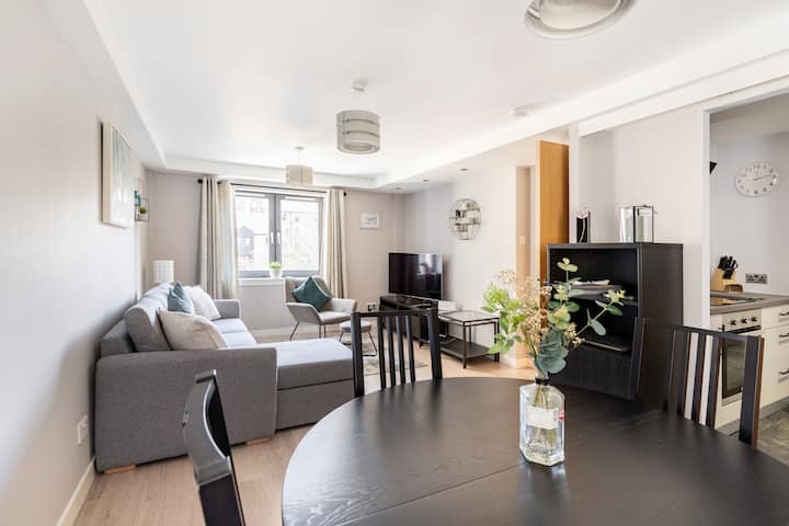 Modern Apartment Near Royal Mile - Ideal Base - Edimburgo