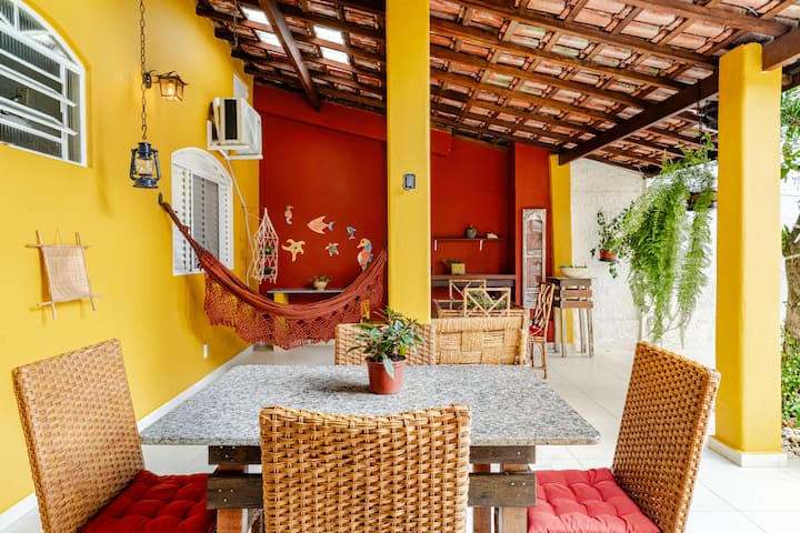 Casa Aconchegante Com Varanda E Muito Verde - Taubaté