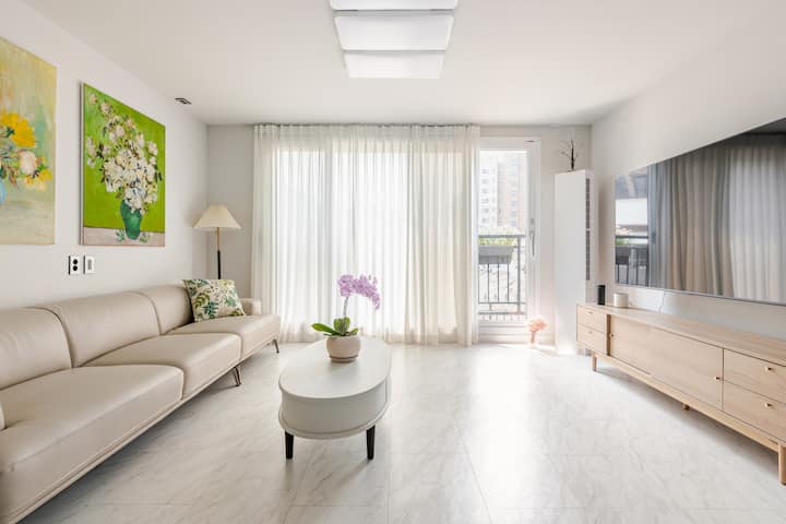 신축(2층독채/32평)#제주시#버스정류장근처#조용한숙소#아기동반 친화적숙소#맛집동네# - Jeju-si