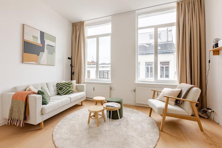 Hippe Duplex In Hartje Antwerpen - Antwerp