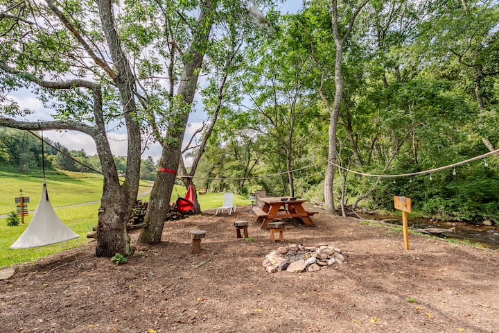 Creekside Camping - Fancy Gap, VA