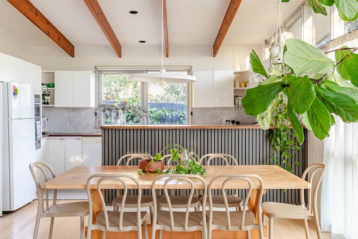 Coastal Cedar Beach House Mt Martha -300m To Beach - Mornington