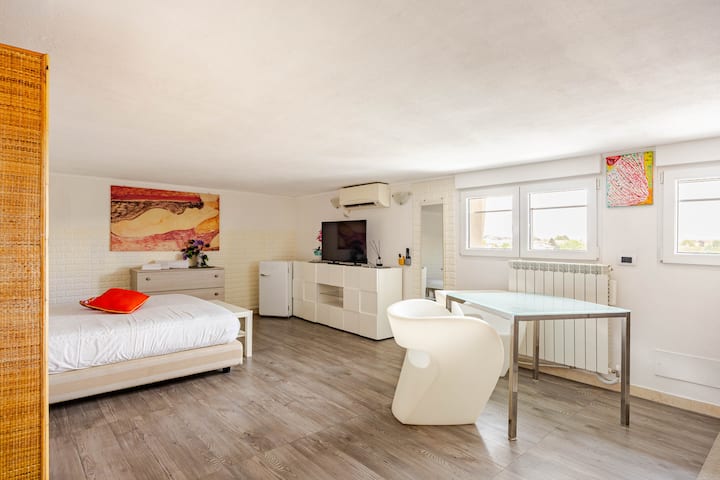 Accogliente Monolocale
Vicino Ospedale Baggiovara. - Modena