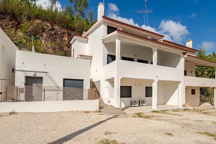 Lake Retreat - Ferreira do Zêzere