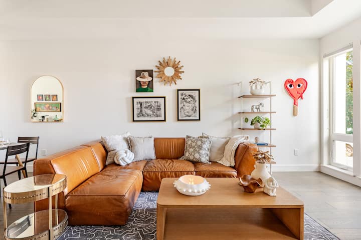 Stylish Denver 3br/4ba | Wfh + Pet-friendly Yard - Denver, CO