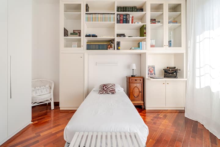 Elegant Spa Apartment | 2br Jacuzzi | Center - Bologne