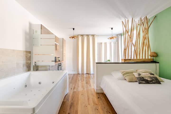 La Source -Spa Balnéo Privée I Escapade Romantique - Fontenay-le-Comte