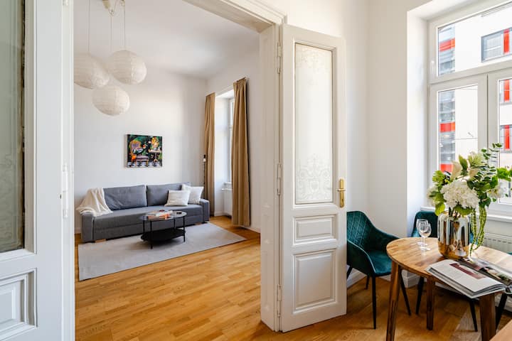 Vienna Charme Right By Metro, Spacious, 1month+ - Dunaj