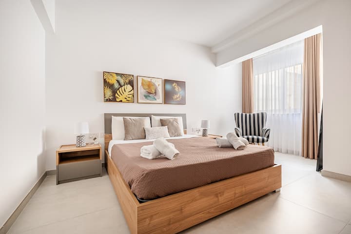 Gzira Getaway - La Valette