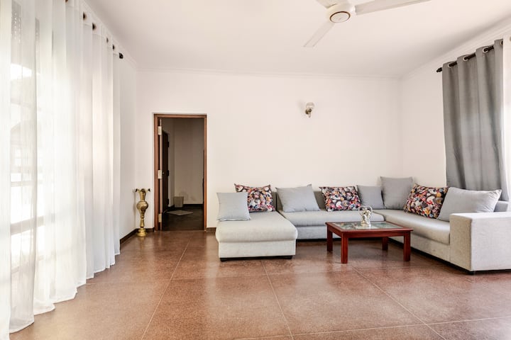 The Samdro Colombo,
3 Bedroom House 2.5 Bathrooms - Colombo