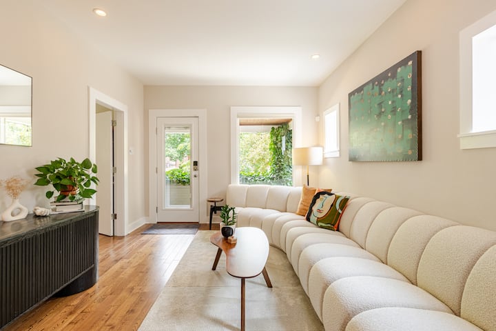 West Highland Modern Bungalow With Cold Plunge - Denver, CO