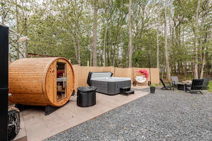 3 Bed/2 Bath Sauna Hot Tub Cold Plunge Game Room - Mount Pocono, PA