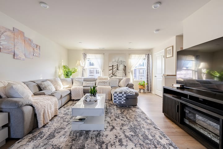 Queen - Bucks County, PA