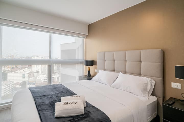 Gold & Black Suite - Lima