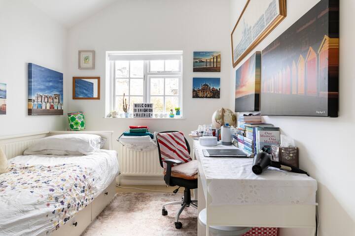 Light Single Room In Pretty, Central Brighton Home - Brighton