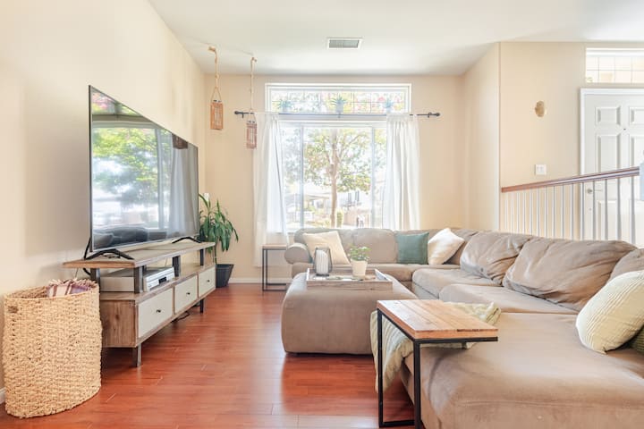 Family Vibe Home In Escondido - Escondido