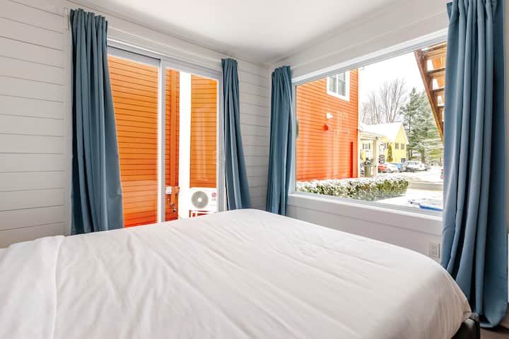Chambre Entrée Privée, 2 Lits Queen - Granby