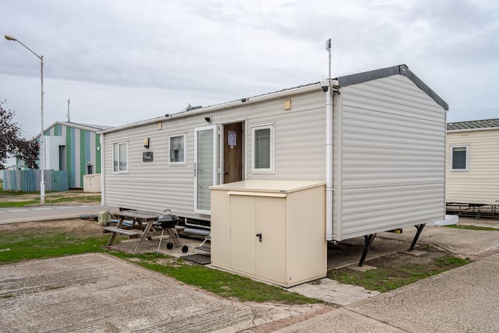 Seaside Escape - Seawick - Essex