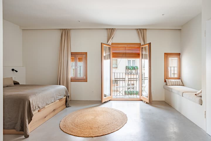 Apartamento Con Terraza Al Lado Del Mar En Altea. - Altea