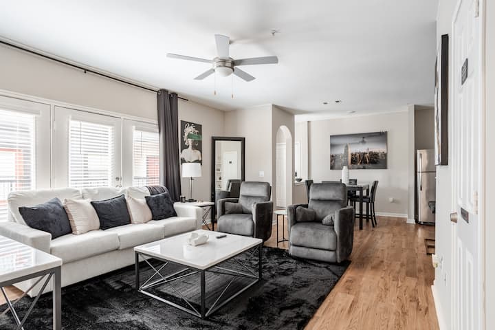 Modern Apartment In Bricktown Riverwalk - Bricktown - Oklahoma City