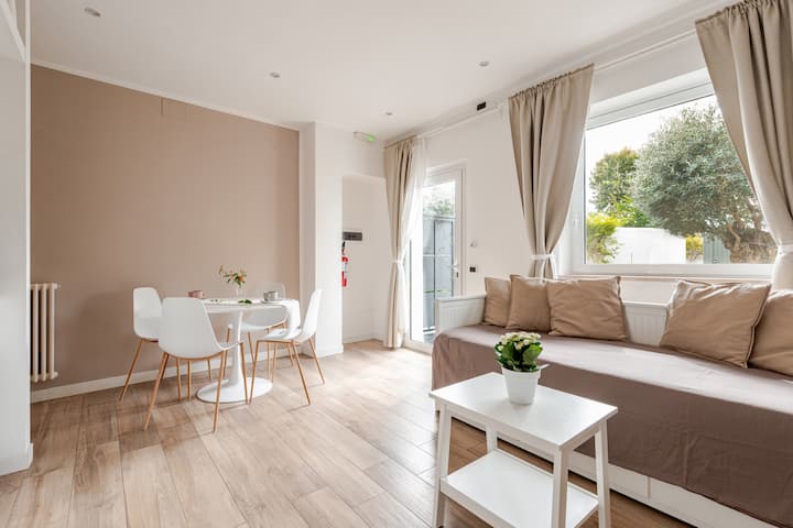 Convenient Stay Near The Airport And Dining - Fiumicino