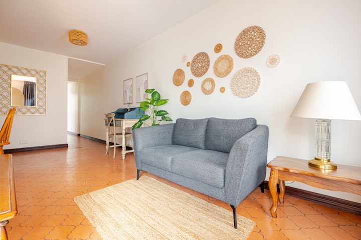 Vintage + Modern: 2br With Patio And Parking #02 - San José