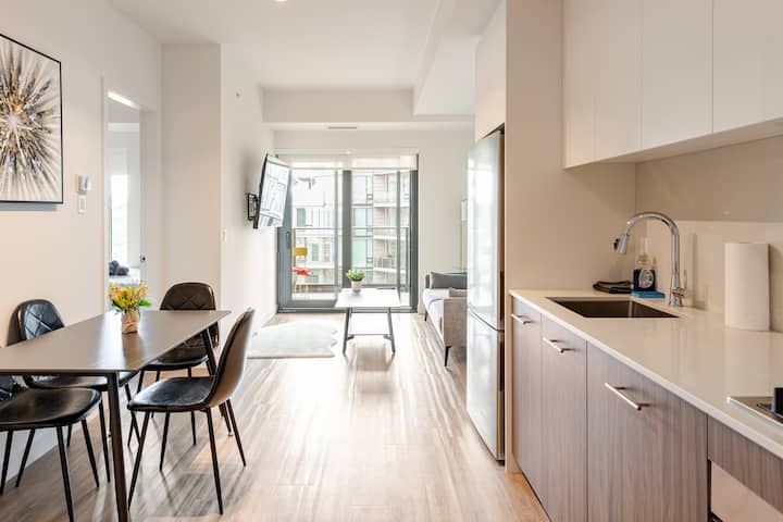 Scenic2br Free Parking Riverview Suite In Downtown - Calgary