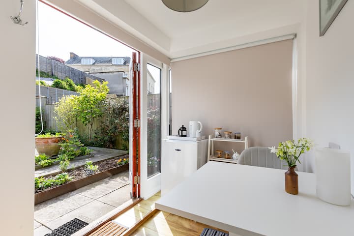 The Annexe. - Stroud, UK