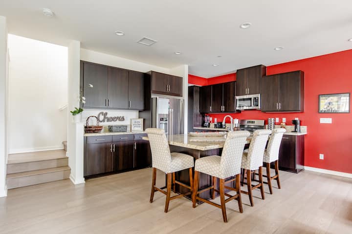 Resort Living In Private Home... - Lake Forest, CA