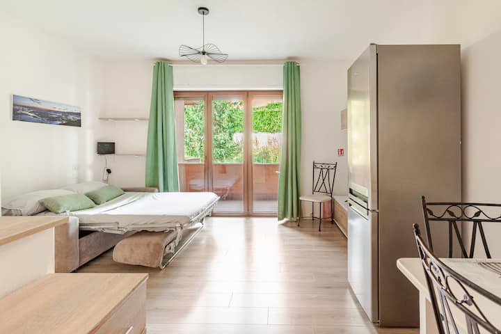 [4 Minuti] Dal Centro Di Varese *Casa Dei 7 Laghi* - Varese