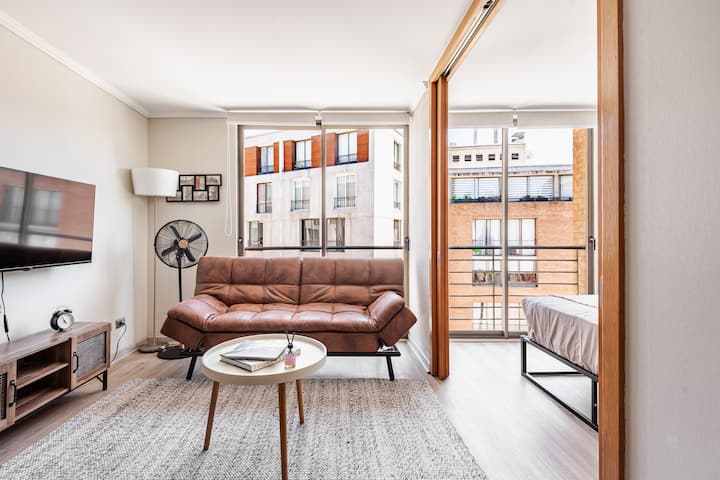 The Heart Of Lastarria: Food, Wine & Art - Cile