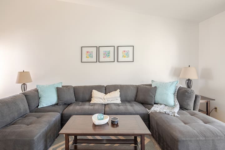 Pitch Perfect Views | 25 Pools | Fitness | Pickle - Palm Desert, CA