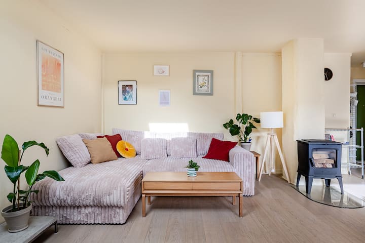 Loftsperle Sentralt På Tøyen! - オスロ