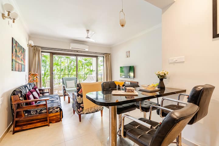 Faodail 25 - Pool Front 2bhk @Acron Seawinds, Baga - Goa