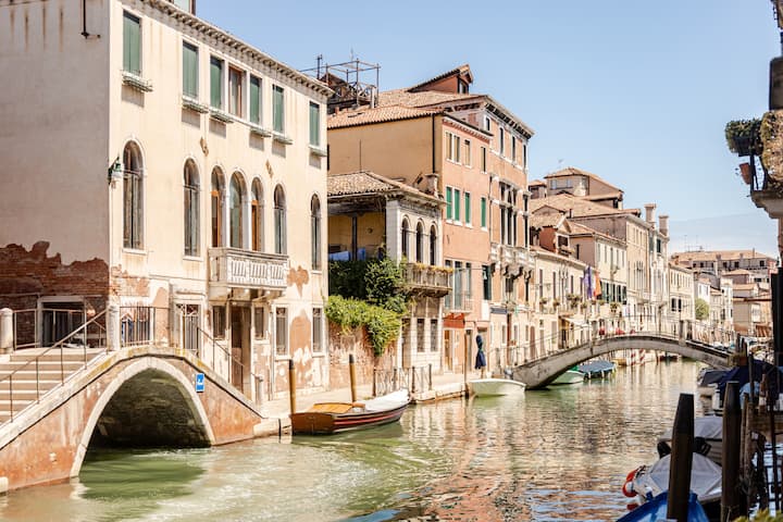 Ca' Rio Della Sensa Canal  View. - Venice