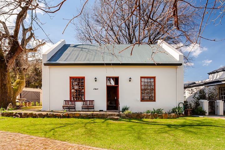Amiel's Cottage - Franschhoek